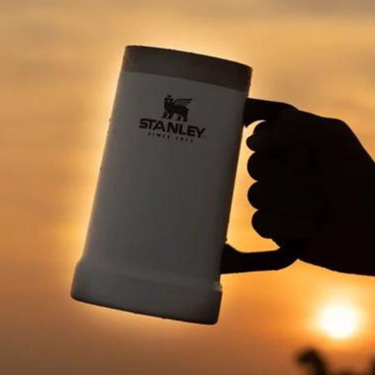 Caneca Térmica Stanley Cerveja 709 ML Branco Ref:8042 - Badana